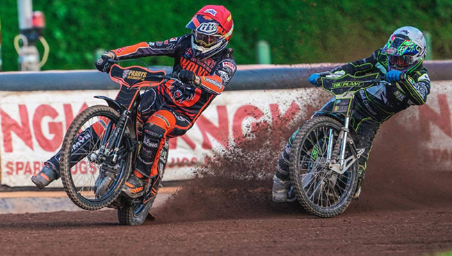 Wolverhampton Wolves Speedway: WOLVES READY TO SPARK INTO ACTION!